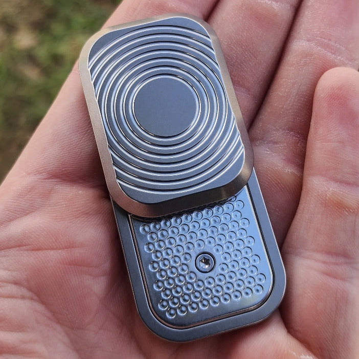 Ripple™ - 2-Click Titanium Slider – Magnus Fidgets